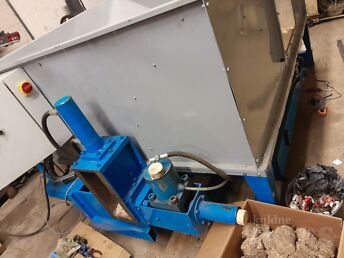 Puutöömasinad - Kuldne Börs