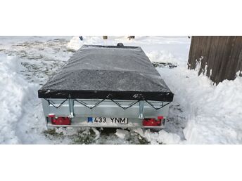 Sõiduautode järelhaagised - Kuldne Börs