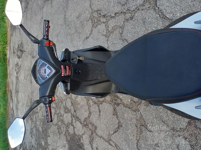 ZNEN R8 ZNEN R8, müük, kuulutus 94068426 - Kuldne Börs