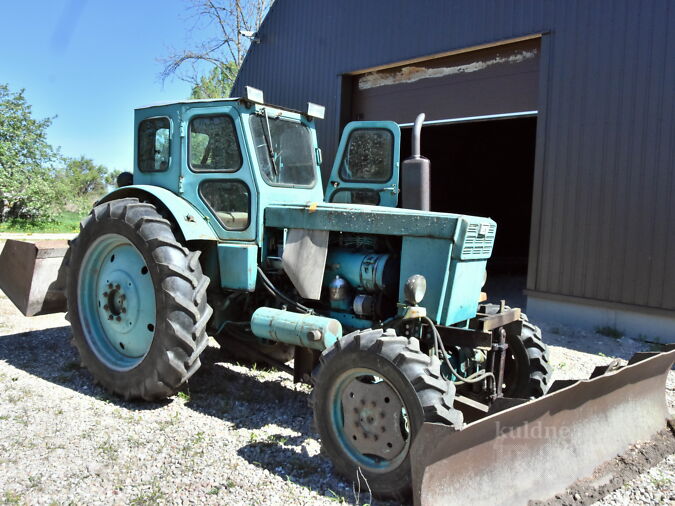 TRAKTOR T40 AM 1988 A JA HAAKESEADMED, müük, kuulutus 93961729 - Kuldne Börs